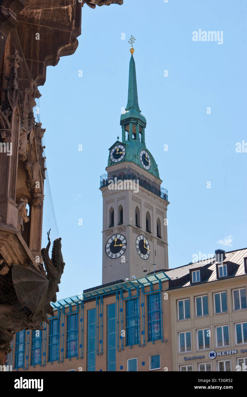 München alter peter turm -Fotos und -Bildmaterial in hoher Auflösung ...