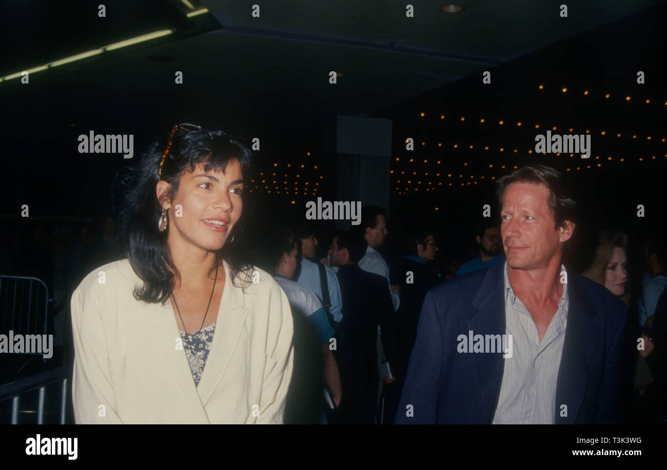 Peter Strauss Stockfotos & Peter Strauss Bilder - Alamy