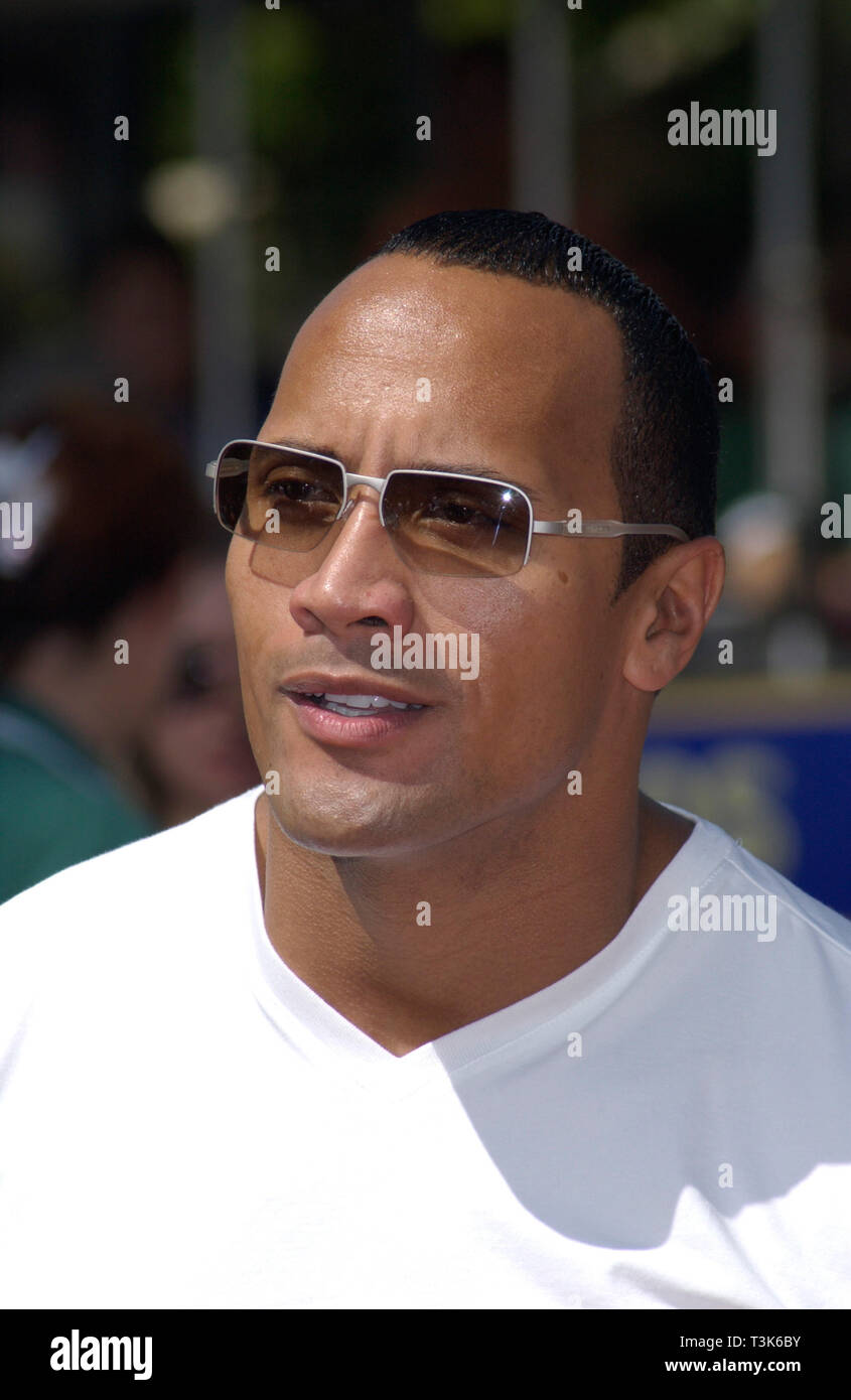 LOS ANGELES, Ca. August 04, 2002: Schauspieler Dwayne Johnson alias The ...
