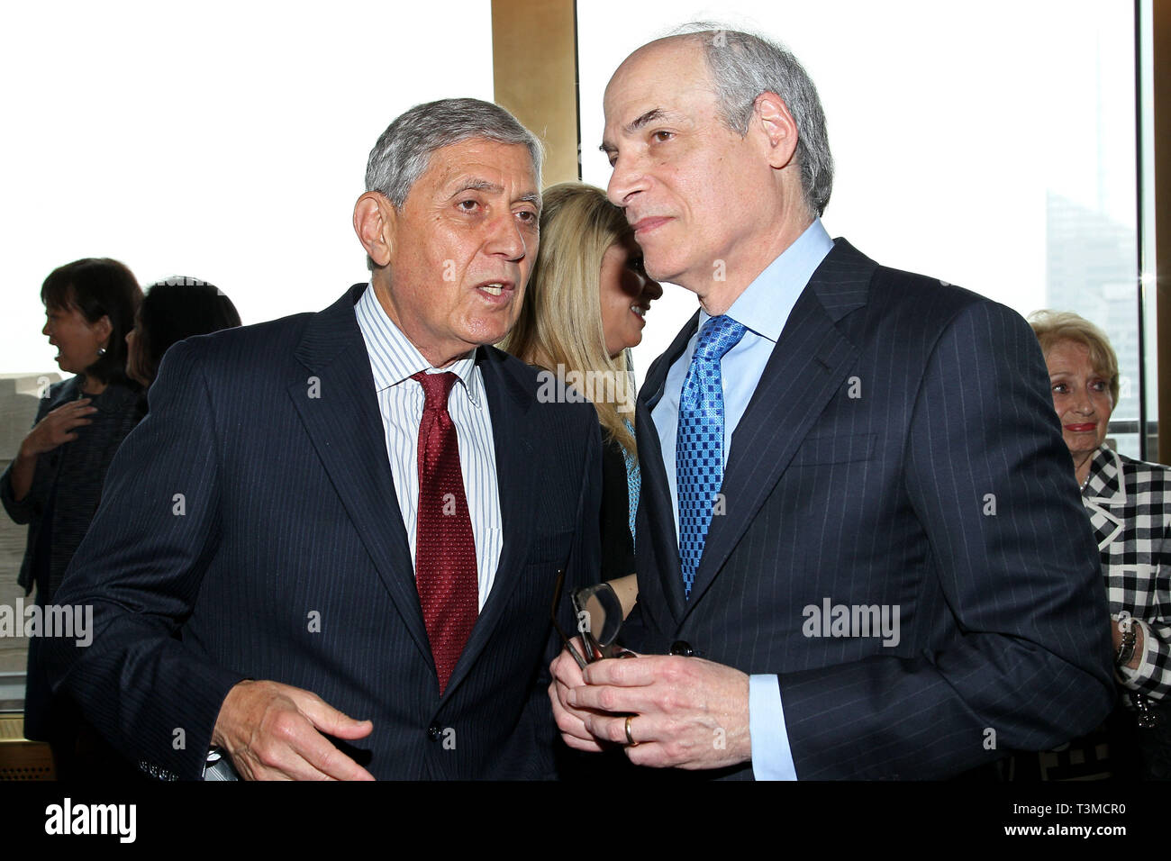 Einstein tafel -Fotos und -Bildmaterial in hoher Auflösung - Seite 3 ...