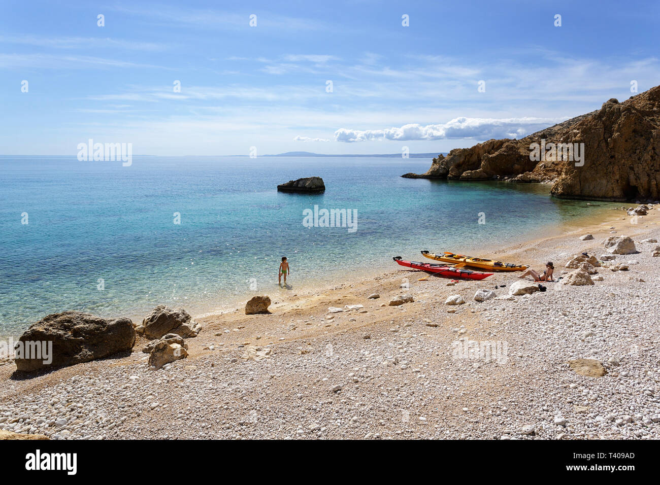 Wandern Im Wasser Am Strand Stockfotos und -bilder Kaufen - Alamy