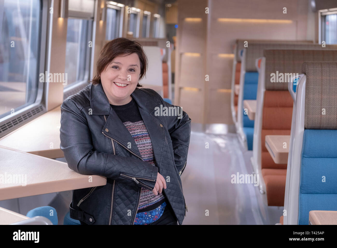 Susan calman auf caledonian sleeper -Fotos und -Bildmaterial in hoher ...