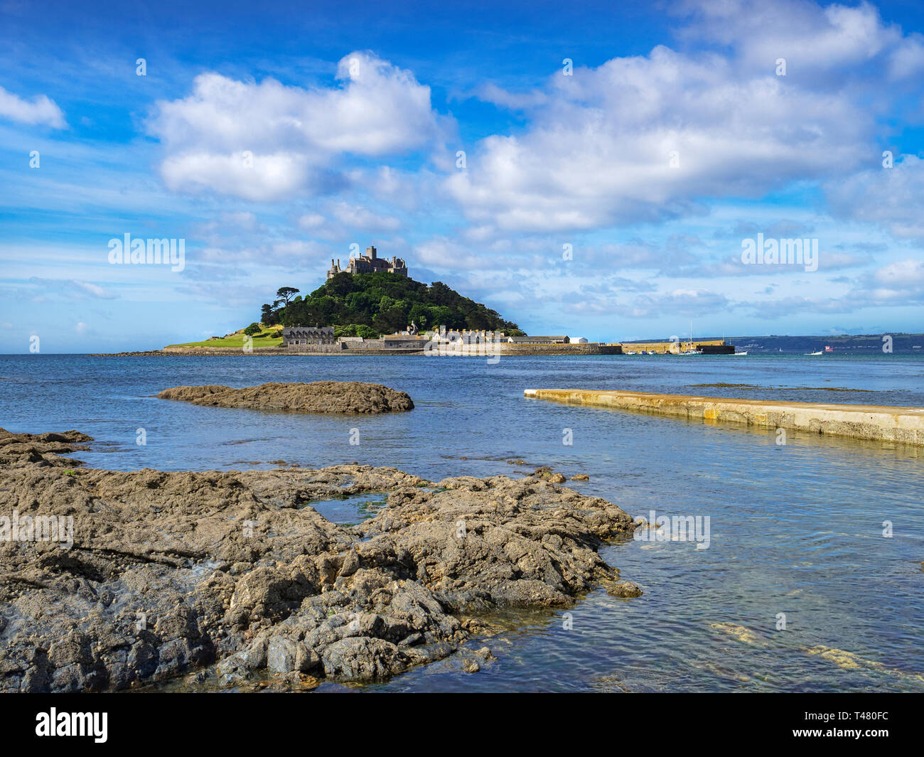 St michael’s mount -Fotos und -Bildmaterial in hoher Auflösung – Alamy