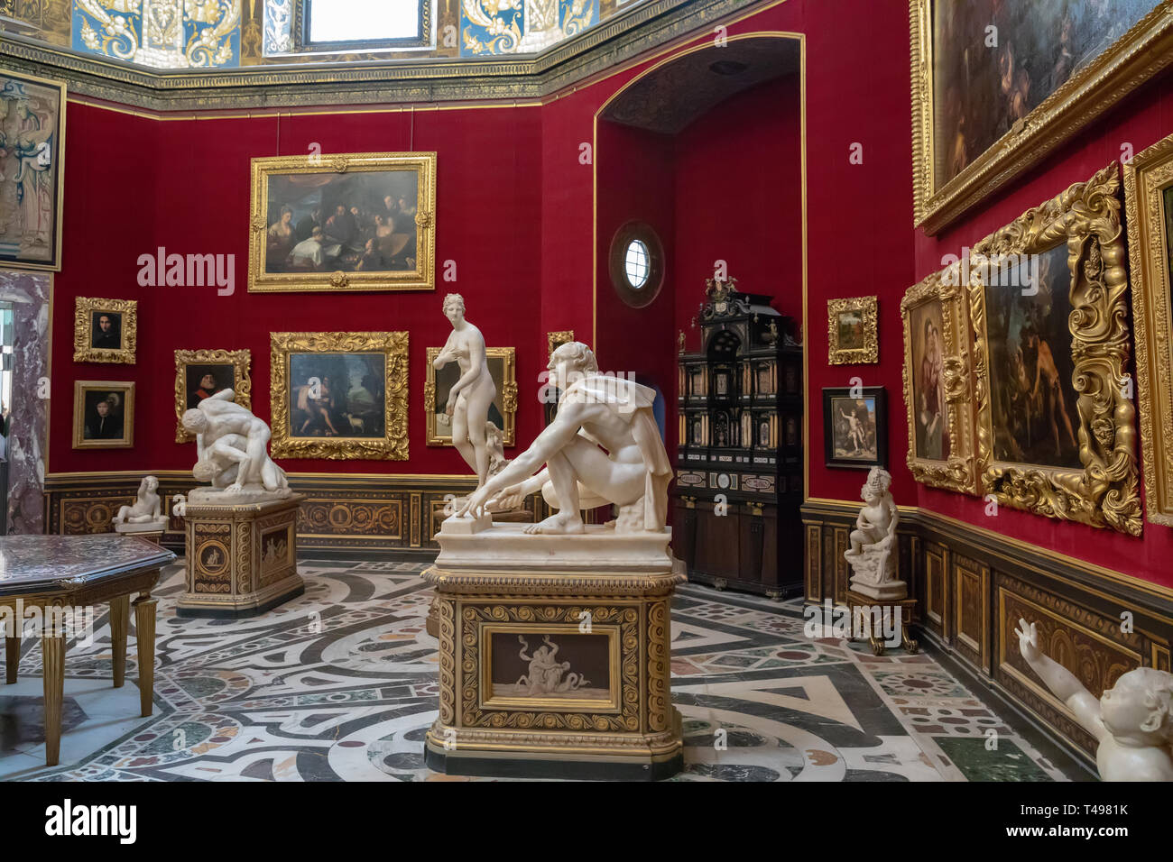 Uffizi gallery florence italy room -Fotos und -Bildmaterial in hoher Auflösung – Alamy