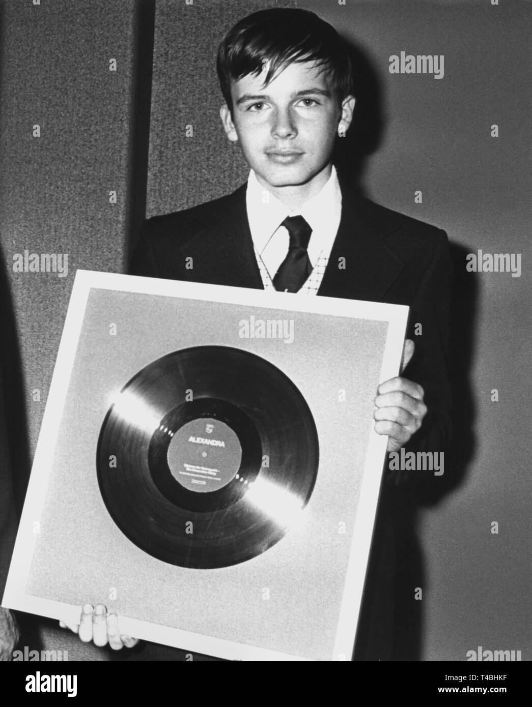 Der 15-jährige Sohn von Alexandra, Alexander's Ascha' Nefedov, posiert ...