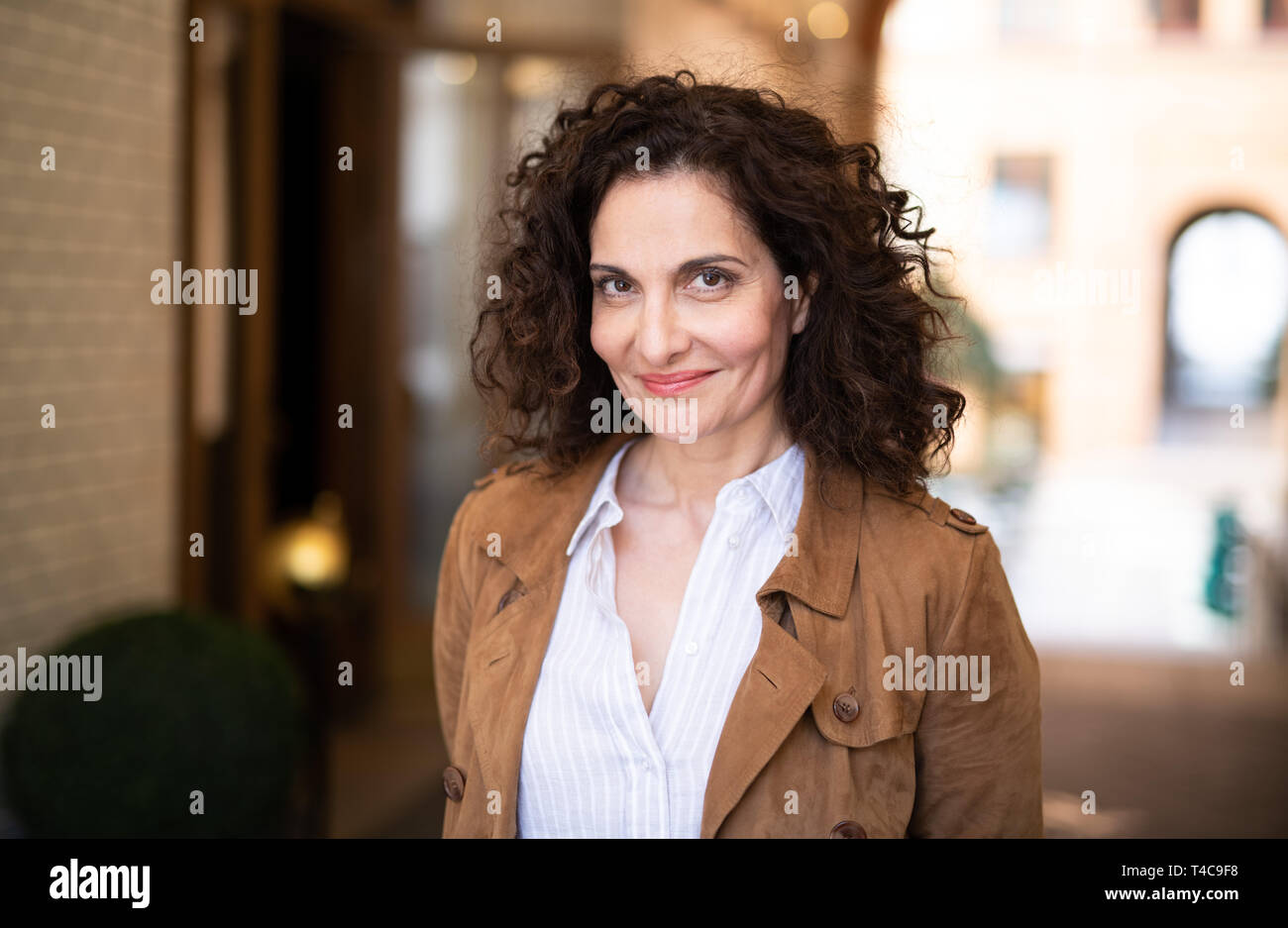 16 April 2019, Hamburg: Die Schauspielerin Proschat Madani (wie Susanne ...