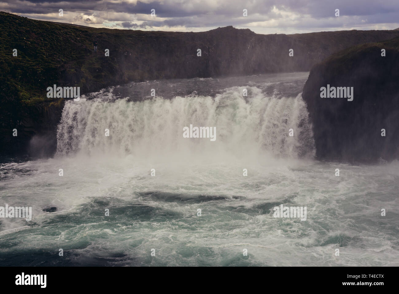 Wasserfall der Götter - Godafoss auf der Skjalfandafljot Fluss in ...