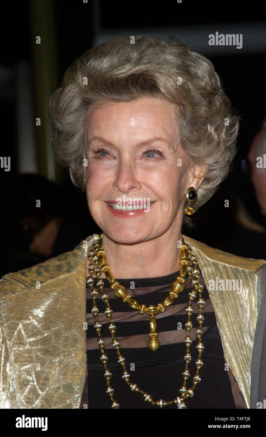 Actress dina merrill -Fotos und -Bildmaterial in hoher Auflösung – Alamy