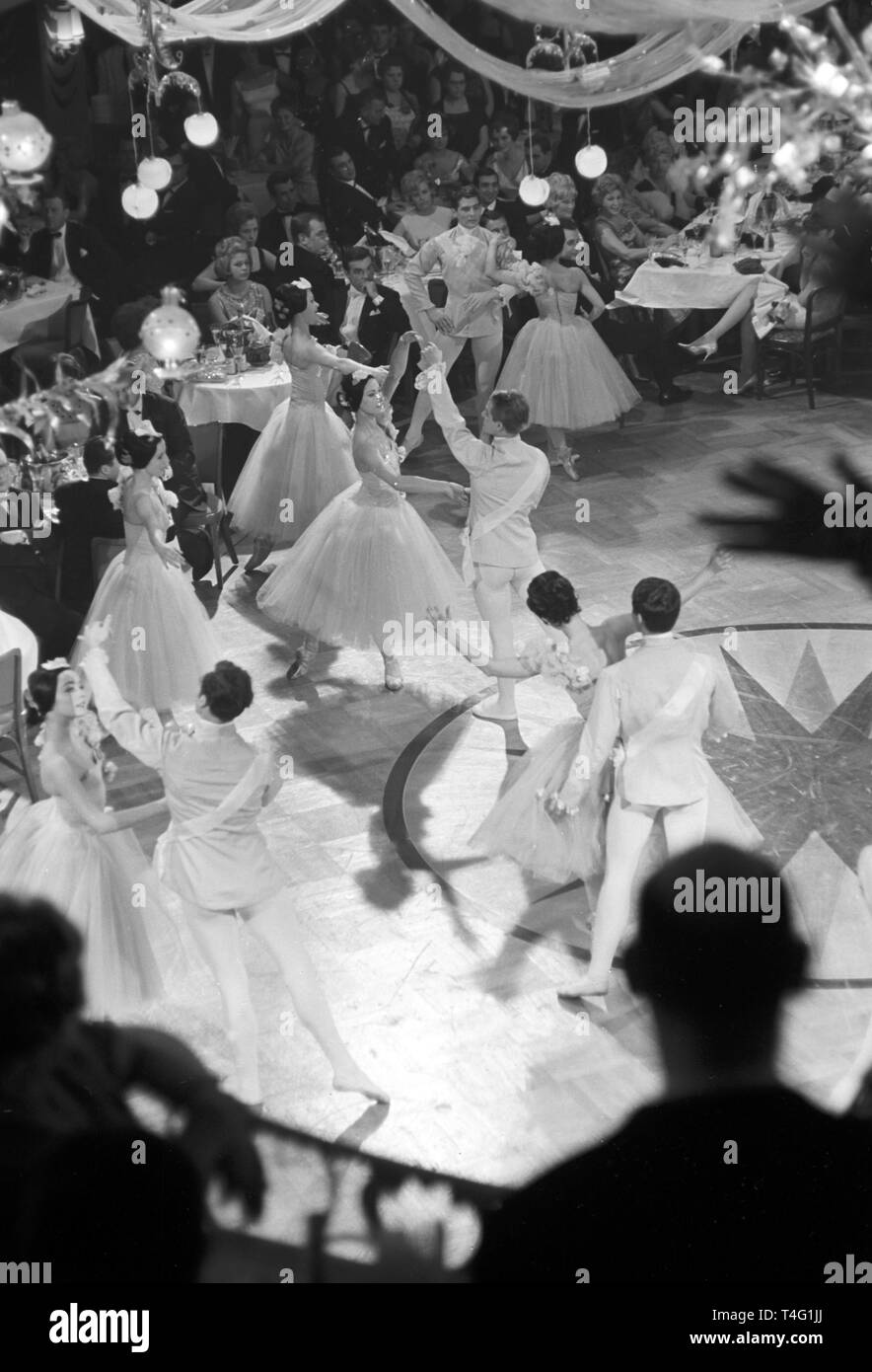 Kaiser Walzer Stockfotos und -bilder Kaufen - Alamy