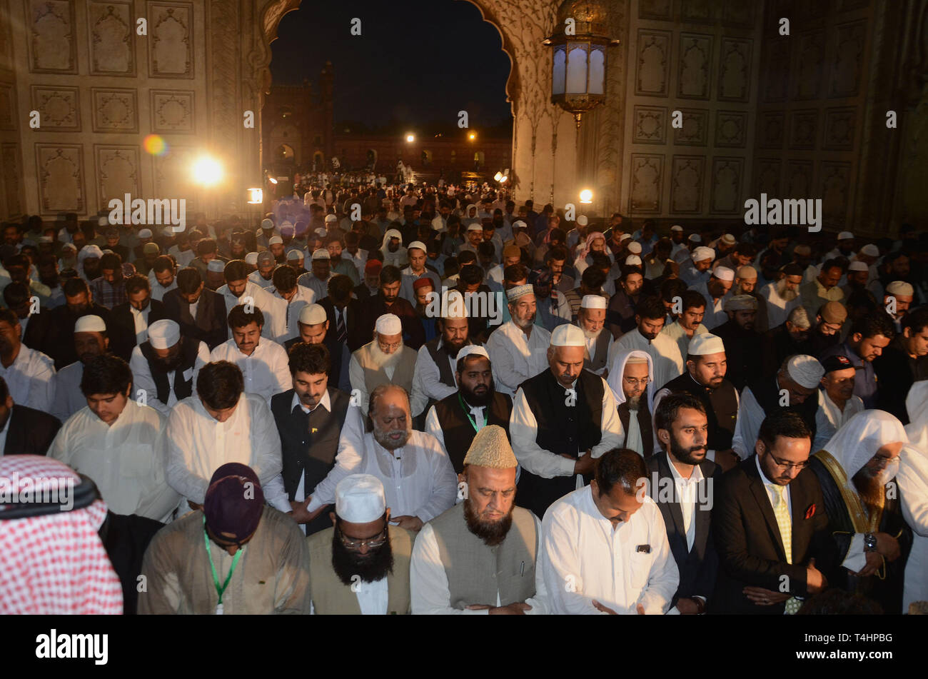 Lahore, Pakistan. 16 Apr, 2019. Imam - e - Kaaba, (Imam von Masjid Al ...