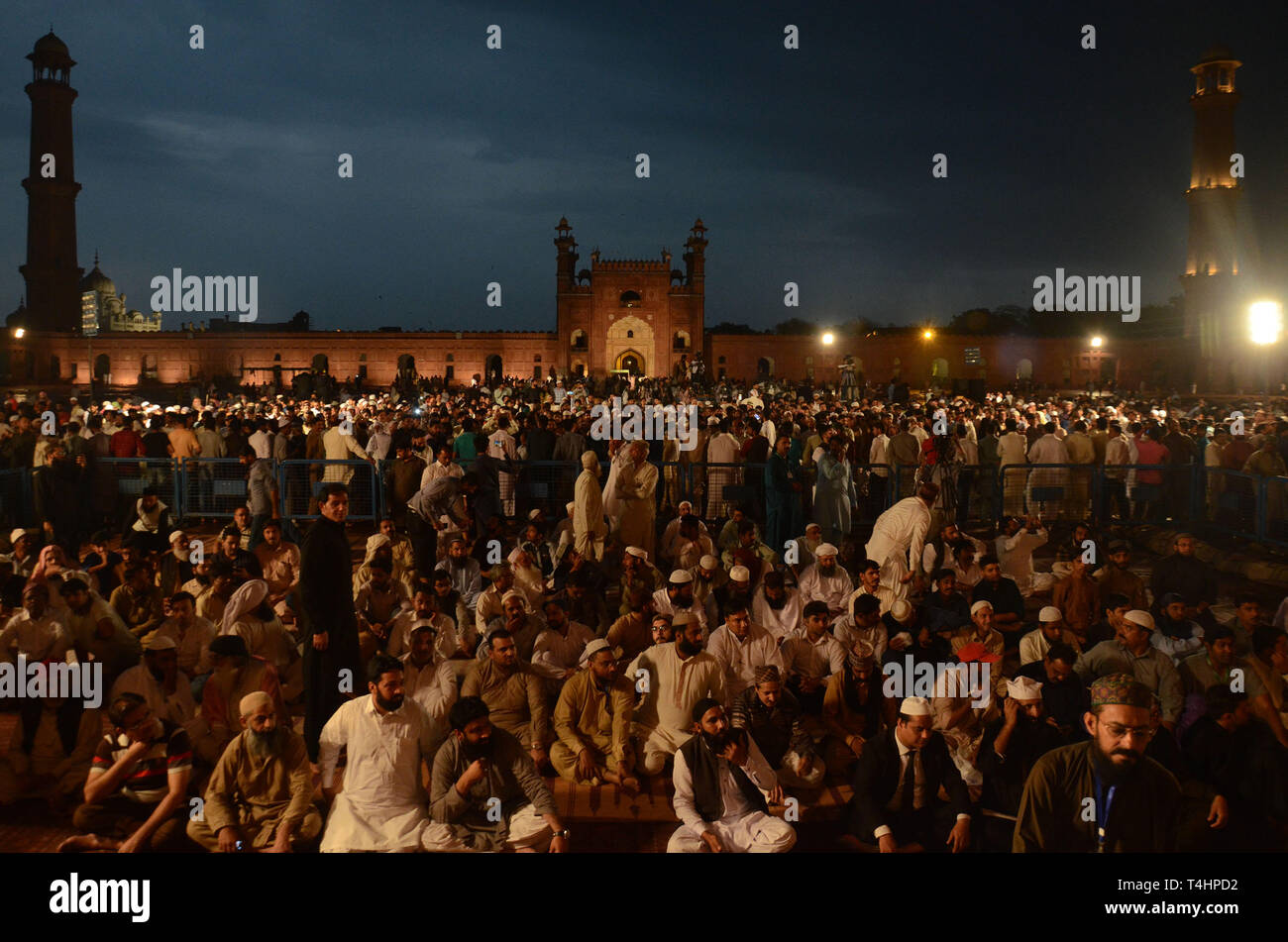 Lahore, Pakistan. 16 Apr, 2019. Imam - e - Kaaba, (Imam von Masjid Al ...