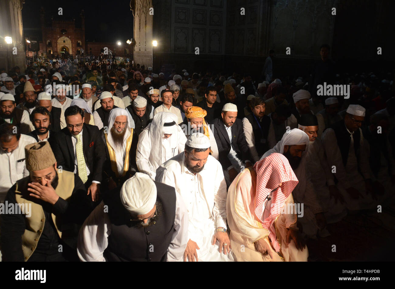 Lahore, Pakistan. 16 Apr, 2019. Imam - e - Kaaba, (Imam von Masjid Al ...