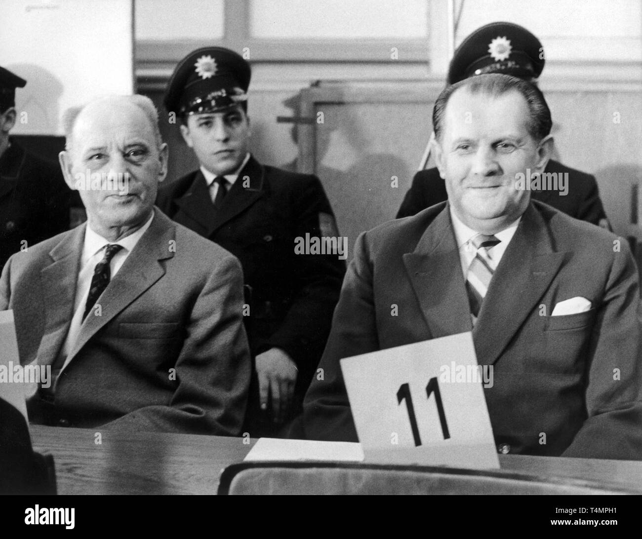 Auschwitz prozeß frankfurt -Fotos und -Bildmaterial in hoher Auflösung ...