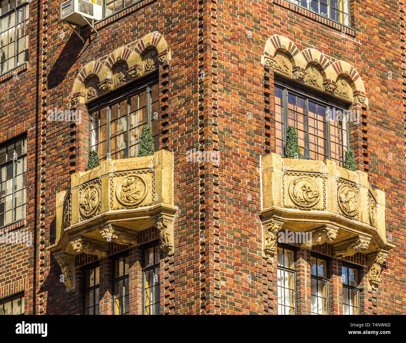 Ziegelfassade ziegel fascade -Fotos und -Bildmaterial in hoher ...
