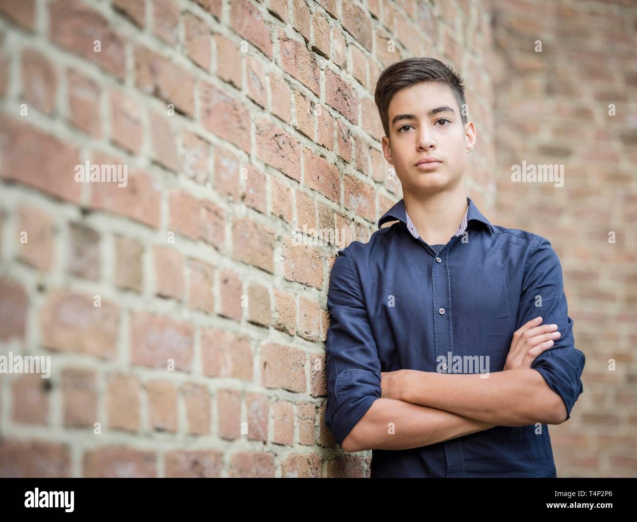 14 16 jahre -Fotos und -Bildmaterial in hoher Auflösung – Alamy