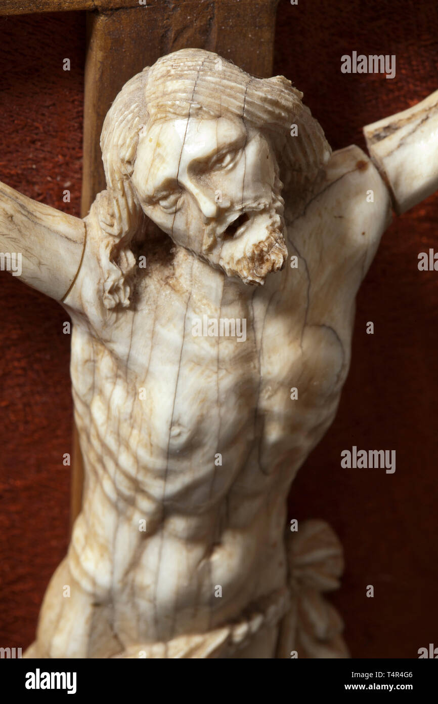 Wood crucifix -Fotos und -Bildmaterial in hoher Auflösung – Alamy