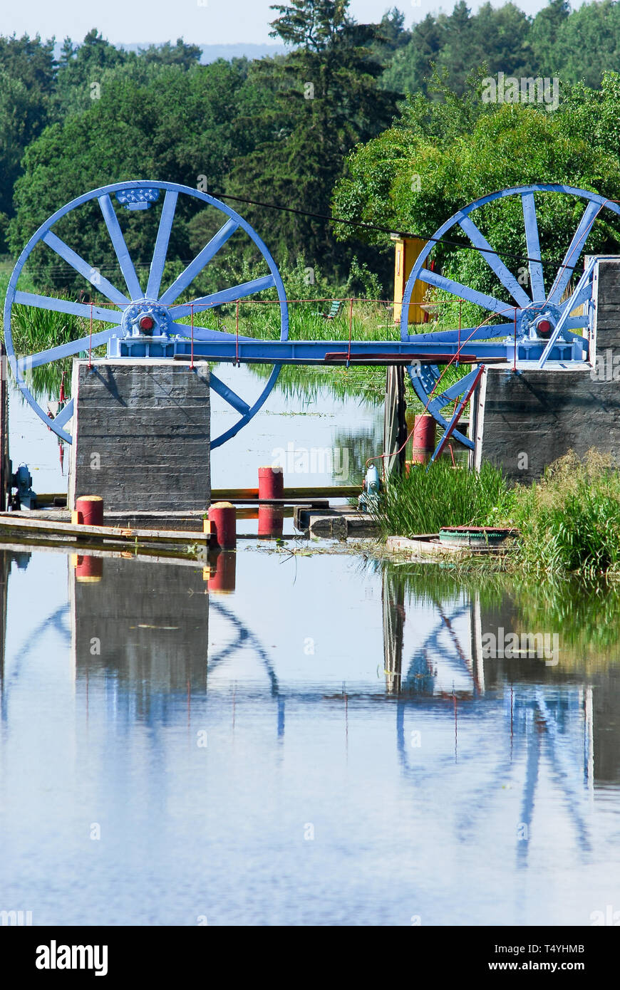 Kanal Schiefe Ebene Stockfotos und -bilder Kaufen - Alamy