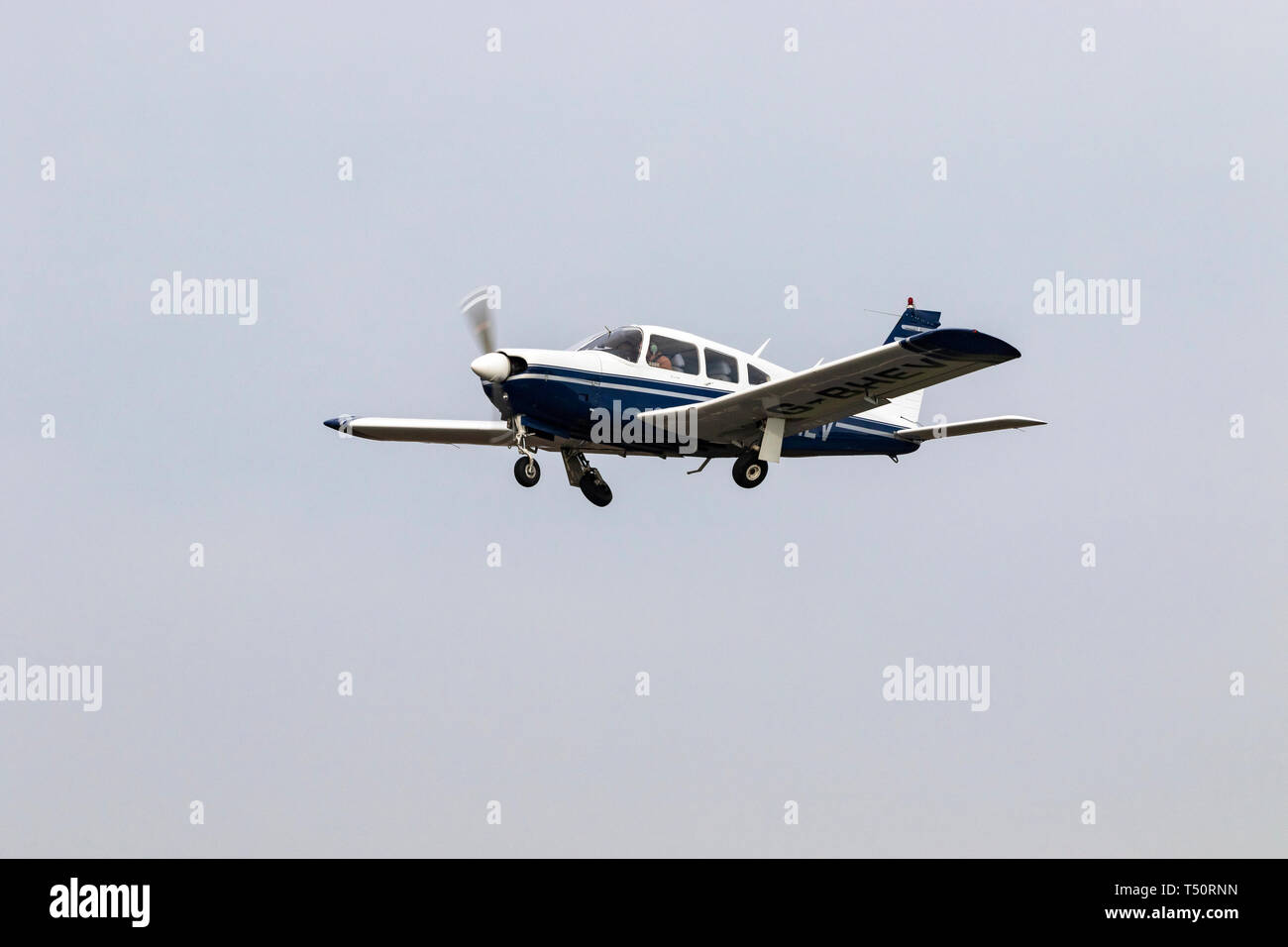 Piper pa 28r 200 cherokee -Fotos und -Bildmaterial in hoher Auflösung ...