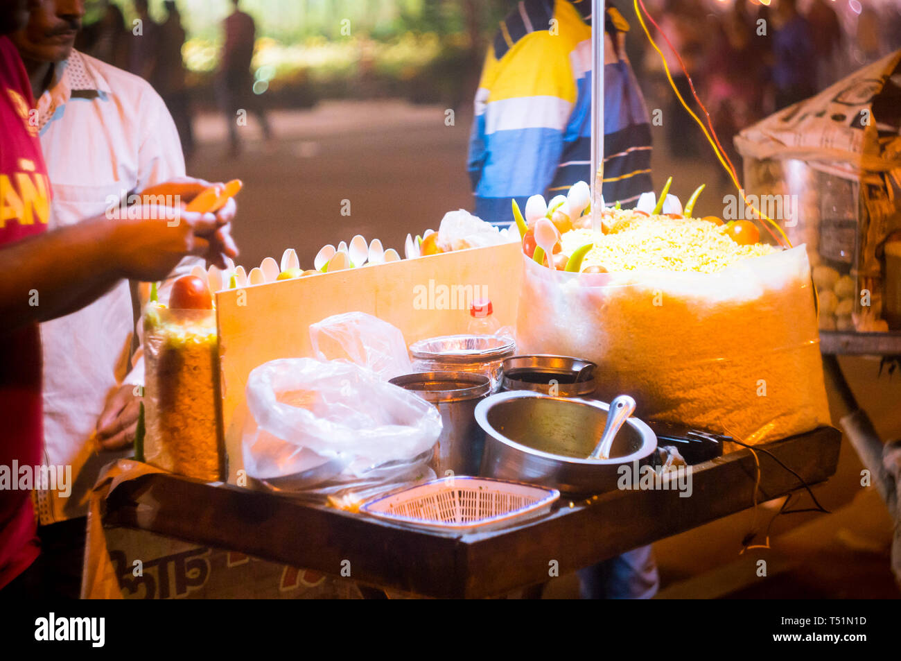 Street Food Anbietern in der Nähe der India gate Delhi in der Nacht ...