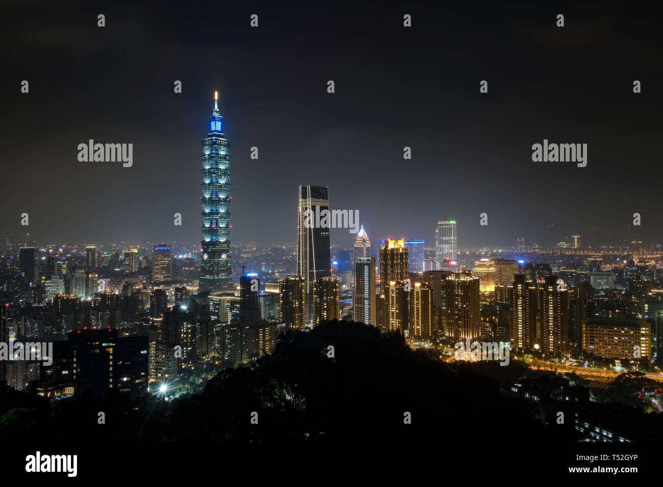 Taipei 101 turm -Fotos und -Bildmaterial in hoher Auflösung – Alamy