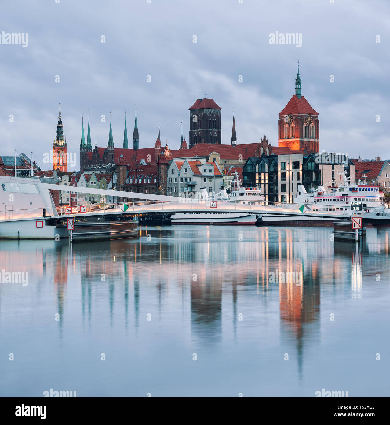 Historische altstadt von danzig -Fotos und -Bildmaterial in hoher ...