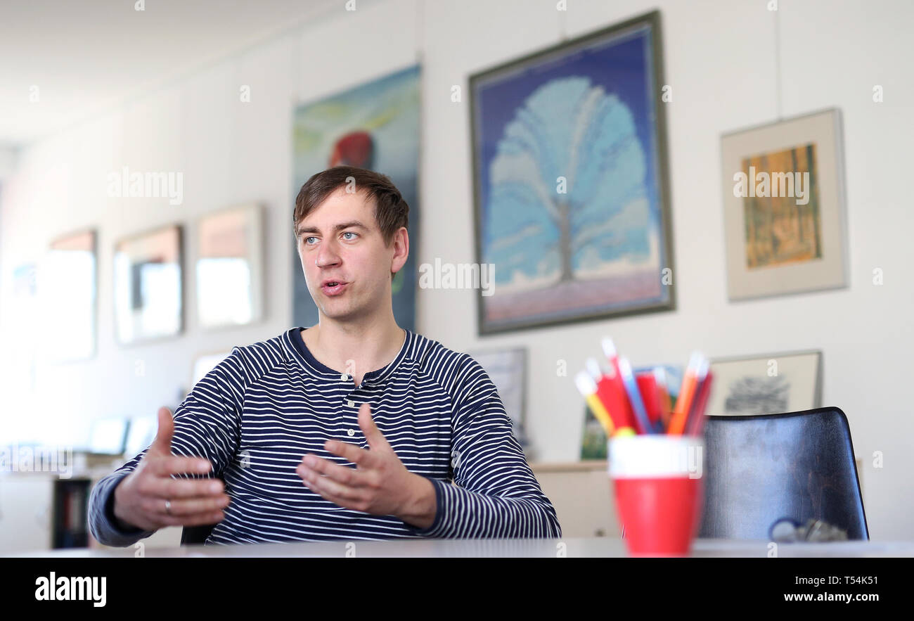 15. April 2019, Sachsen-Anhalt, Schönebeck (Elbe): Gregor Mundt, Lehrer ...