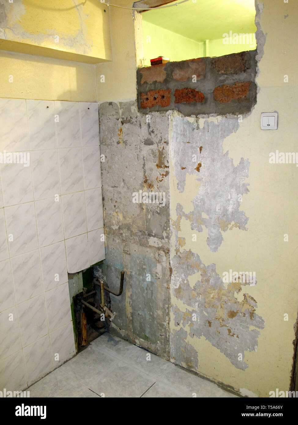 Schmutzige wohnungen -Fotos und -Bildmaterial in hoher Auflösung – Alamy