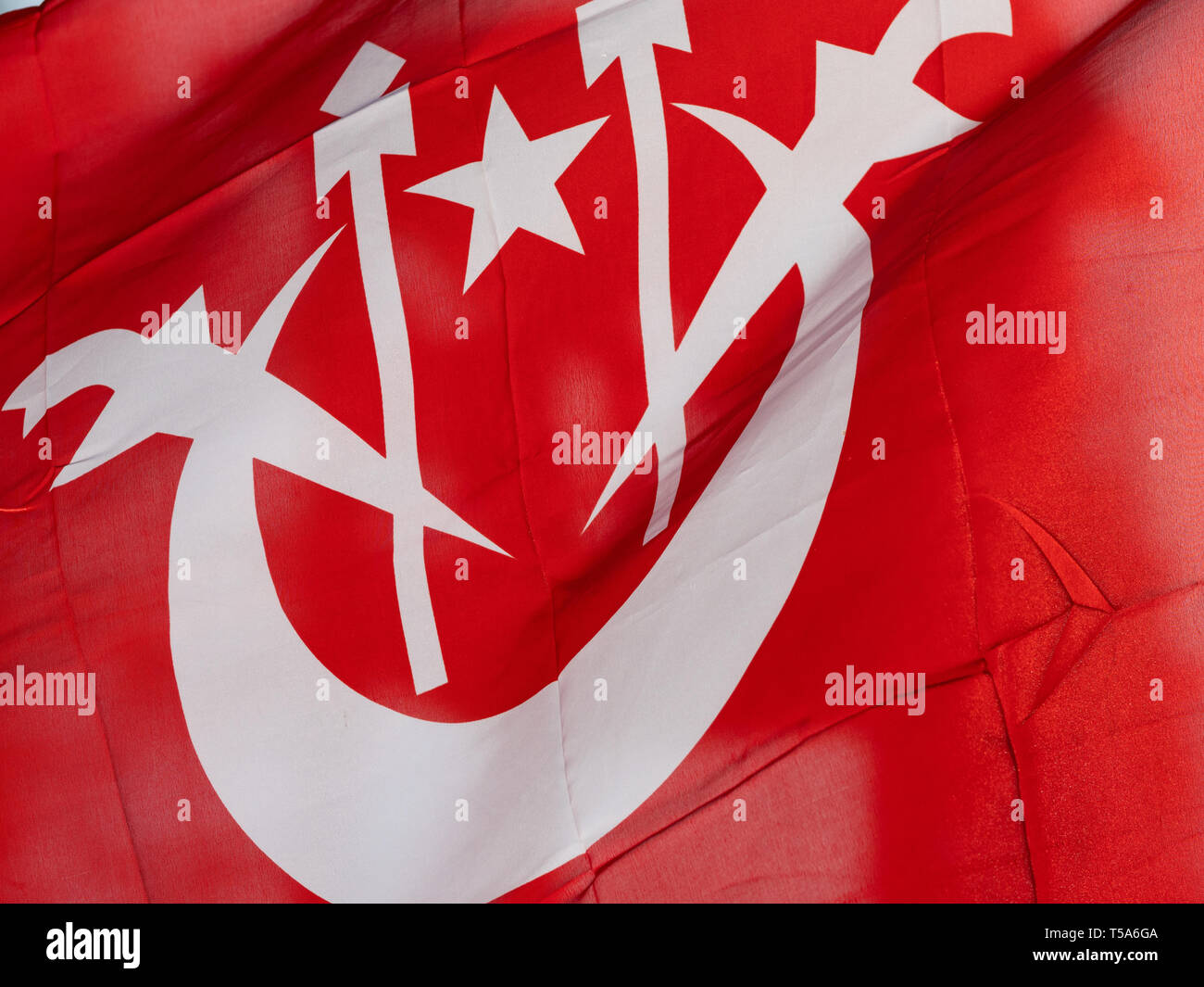 Sword red flag -Fotos und -Bildmaterial in hoher Auflösung – Alamy