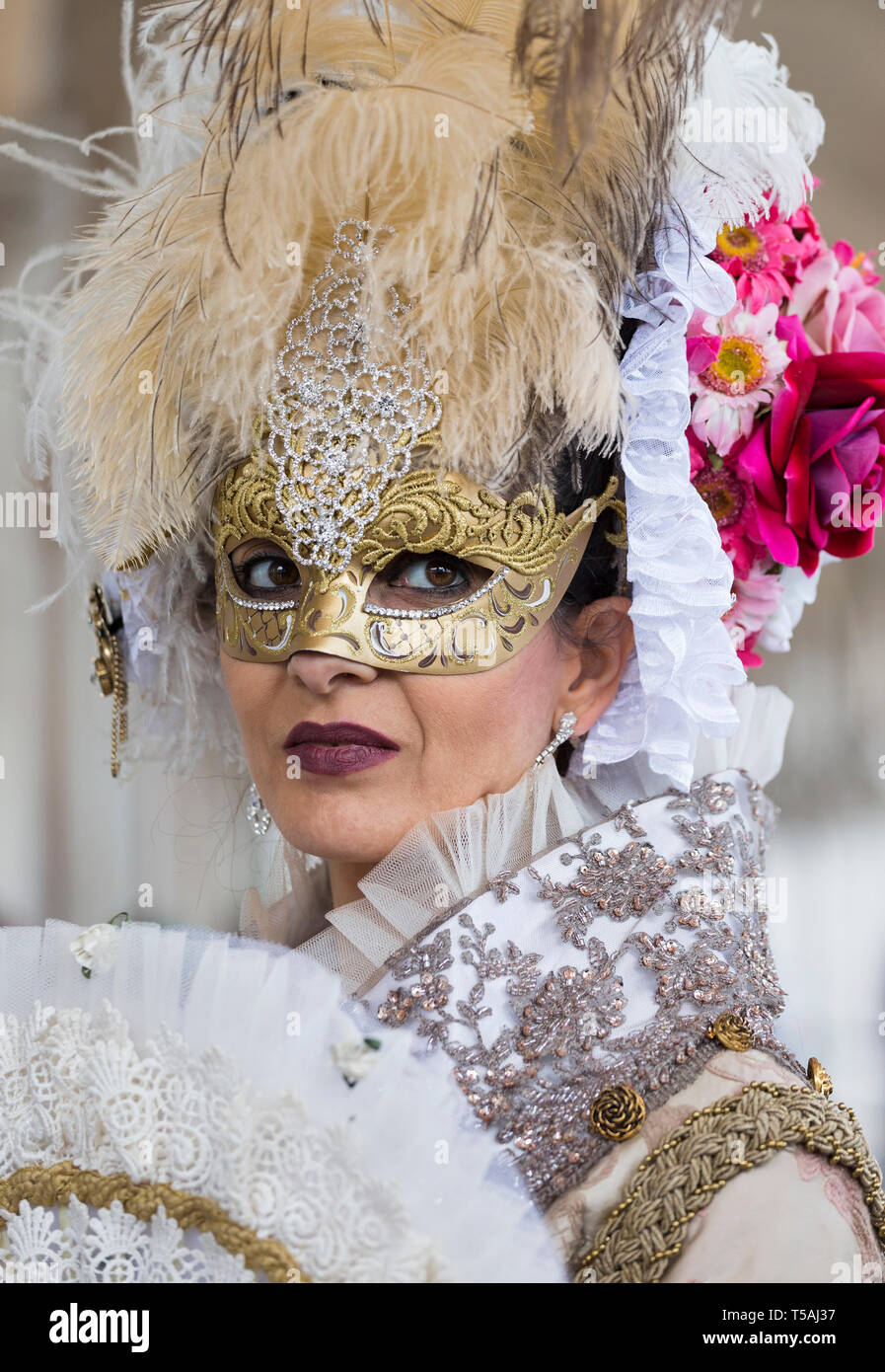 Venezianische maske karneval in venedig -Fotos und -Bildmaterial in ...