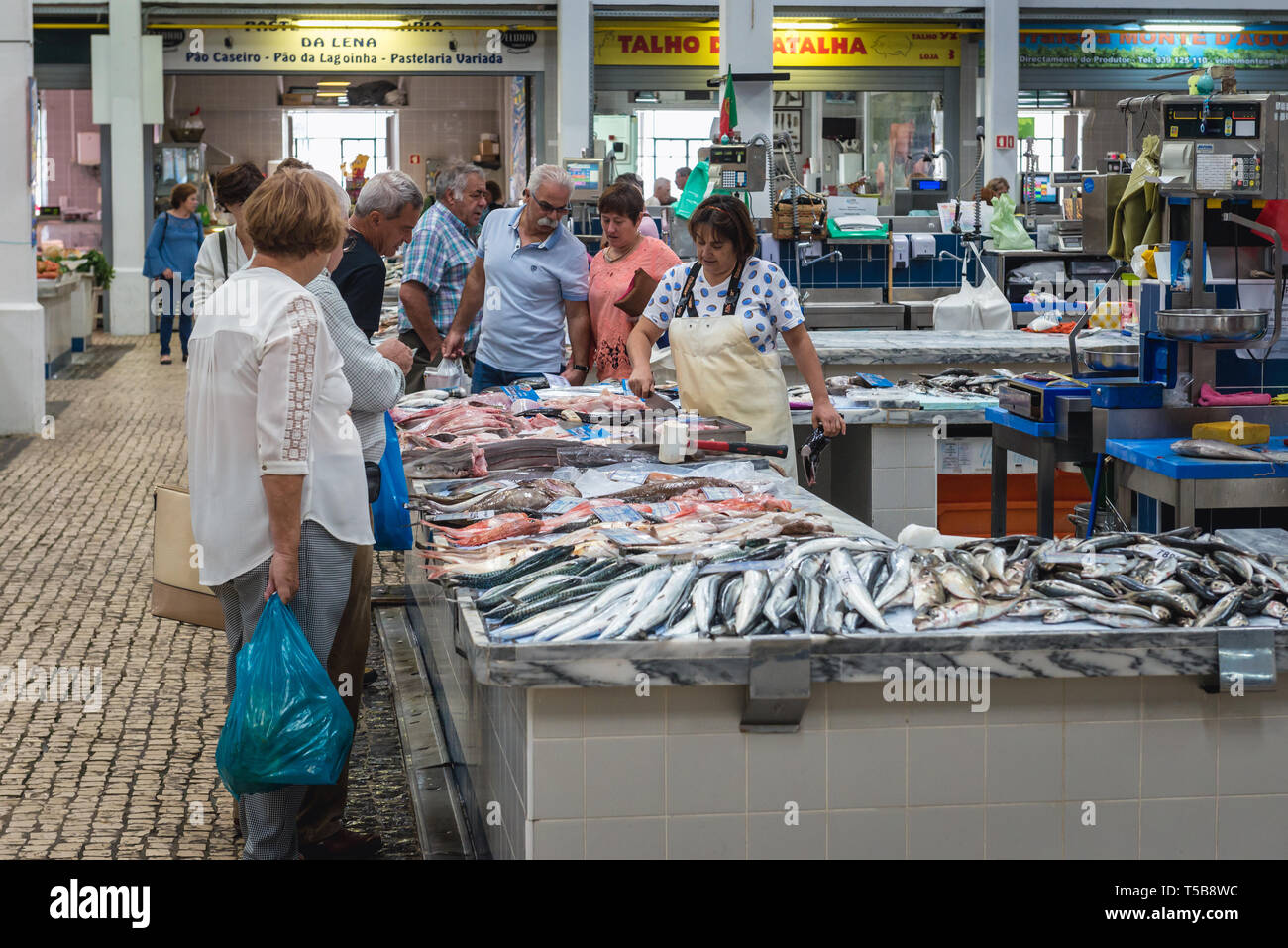 Lisbon fish market -Fotos und -Bildmaterial in hoher Auflösung – Alamy