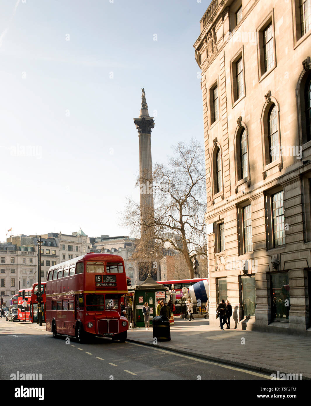 Admiral Nelson Statue auf dem Trafalgar Square, London, England, UK ...