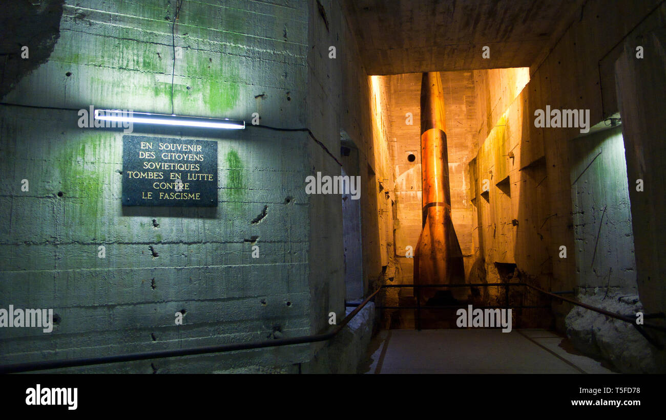 Modell der V2-Rakete, Blockhaus d'Arques Eperlecques Park und Bunker ...