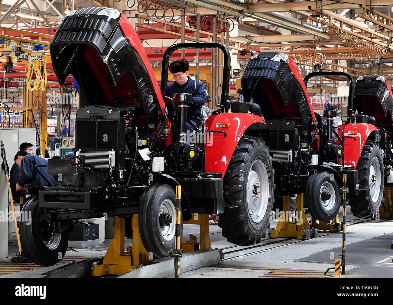 Yto gruppe -Fotos und -Bildmaterial in hoher Auflösung – Alamy