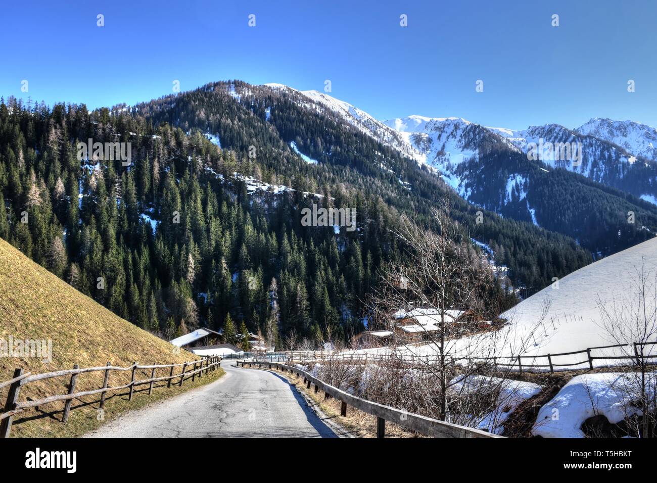 Navis, Dorf Tirol, navistal Naviser Tal, Innsbruck Land, Österreich ...