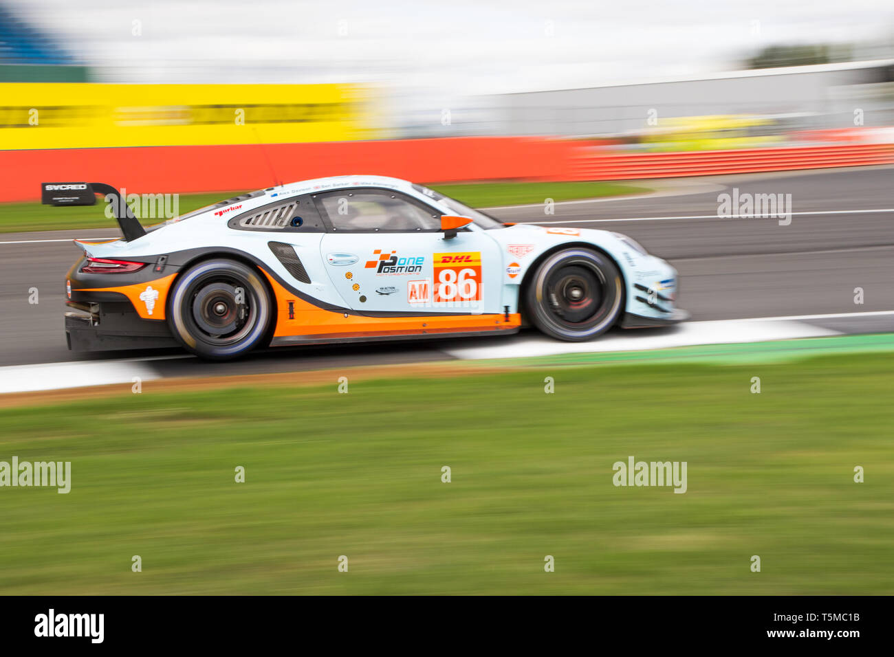 Porsche gulf race cars -Fotos und -Bildmaterial in hoher Auflösung – Alamy