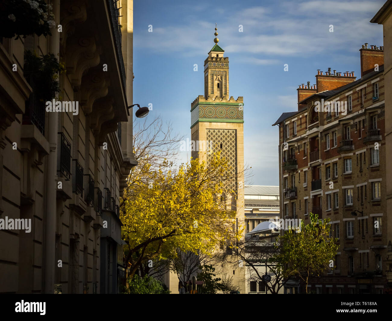 Paris mosque garden -Fotos und -Bildmaterial in hoher Auflösung – Alamy