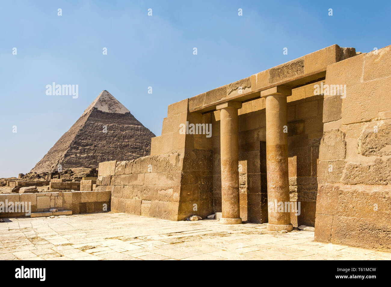 Die Pyramide von khafre (die Pyramide des Chephren) in Gizeh mit der ...