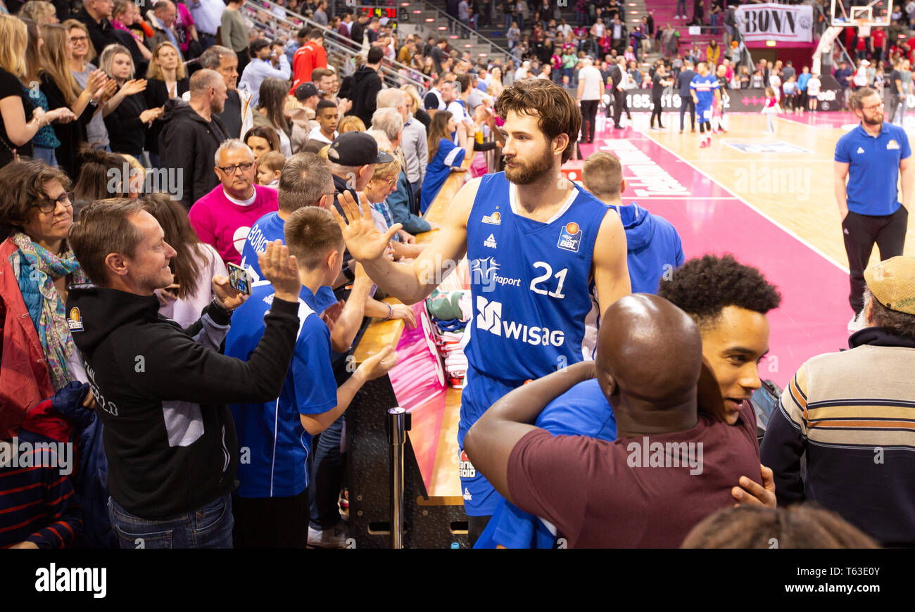 Leon kratzer -Fotos und -Bildmaterial in hoher Auflösung – Alamy