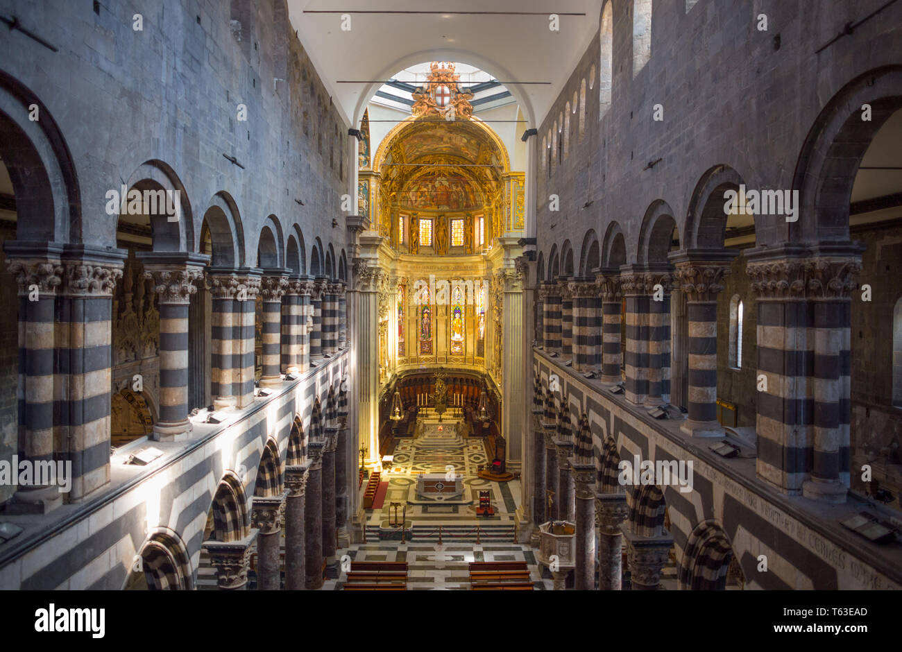 Erzbischof von genua -Fotos und -Bildmaterial in hoher Auflösung – Alamy