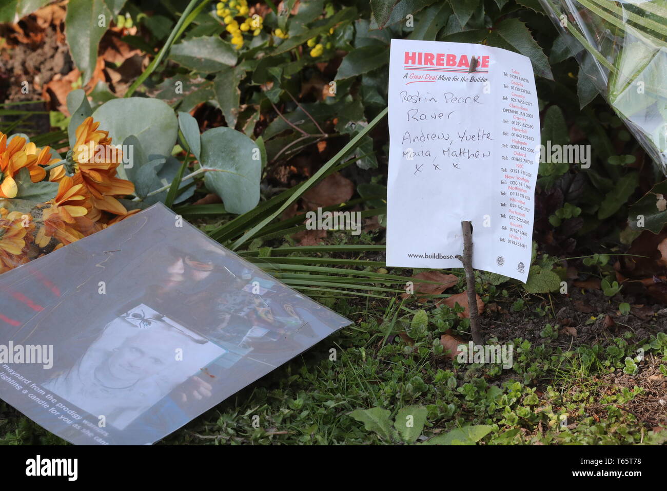 Die Beerdigung von The Prodigy Sänger Keith Flint in der St. Mary's ...