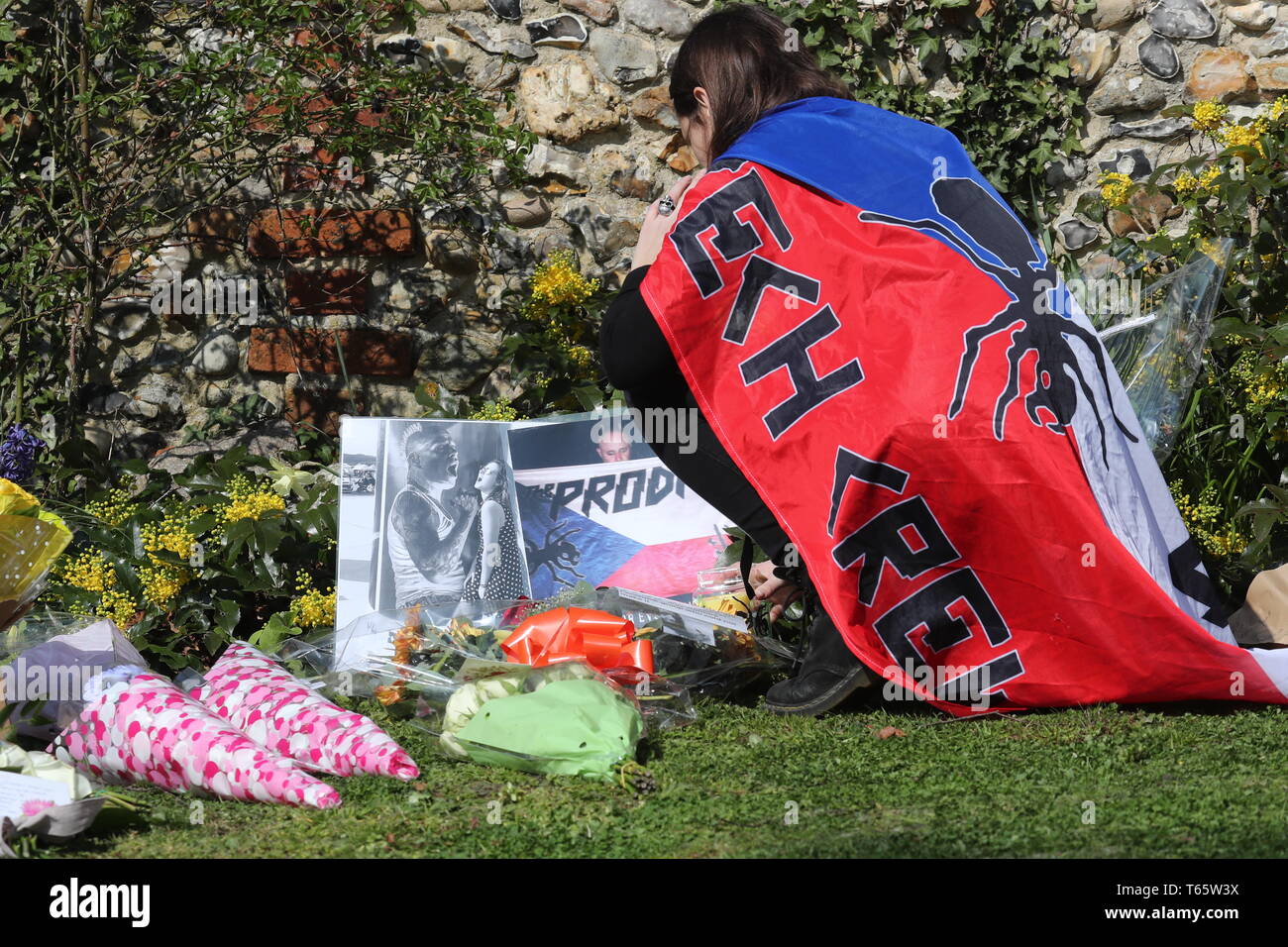 Die Beerdigung von The Prodigy Sänger Keith Flint in der St. Mary's ...