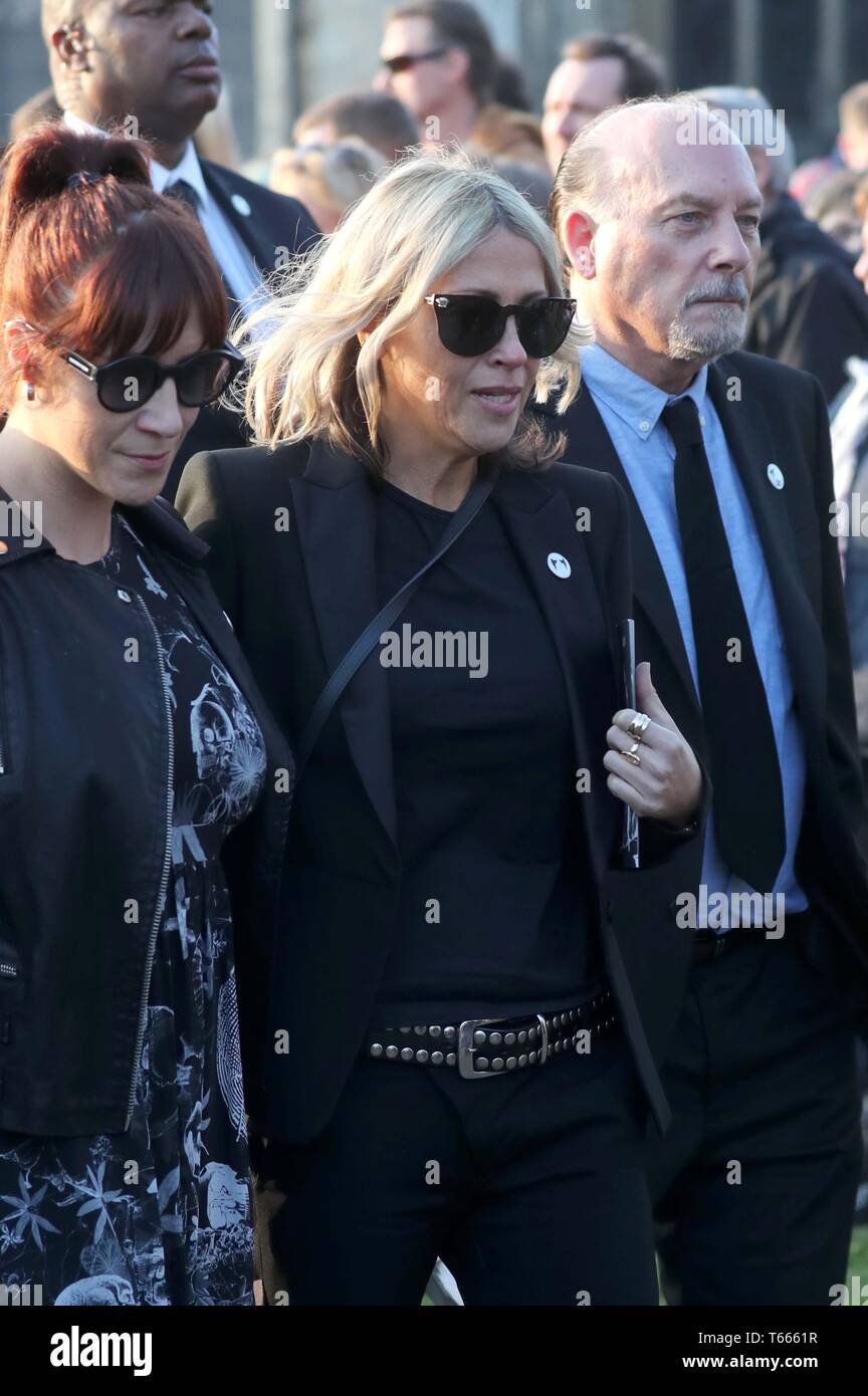 Die Beerdigung von The Prodigy Sänger Keith Flint in der St. Mary's ...