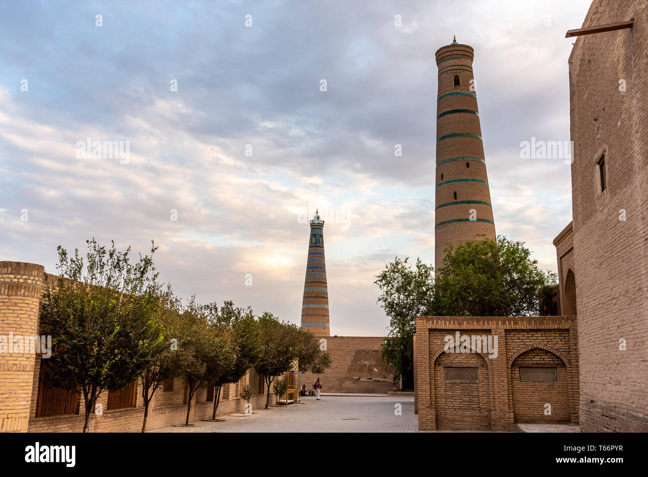 Asiatische minarette Stockfotos und -bilder Kaufen - Alamy