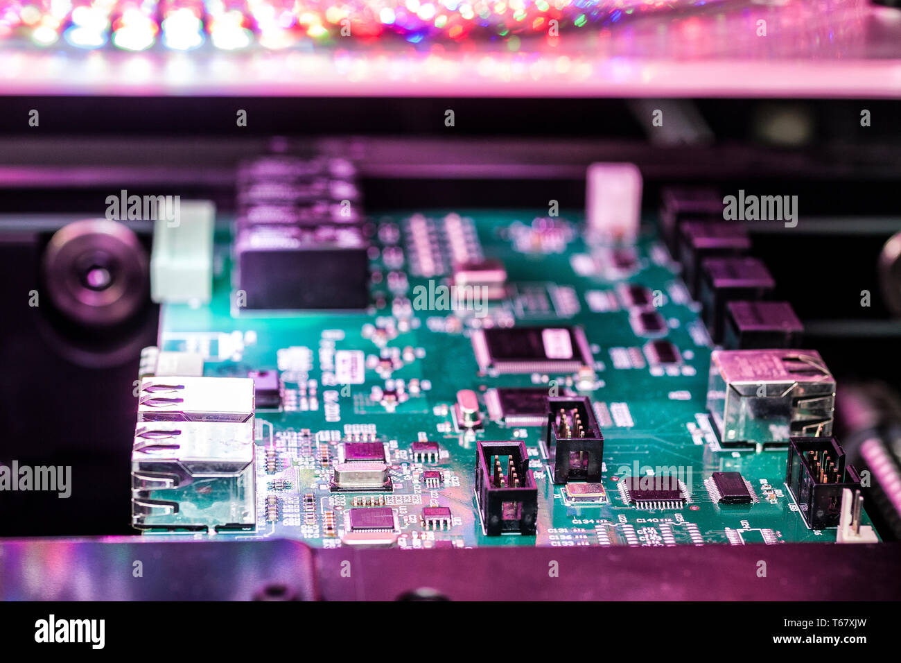 Farbfoto der leiterplatte -Fotos und -Bildmaterial in hoher Auflösung ...