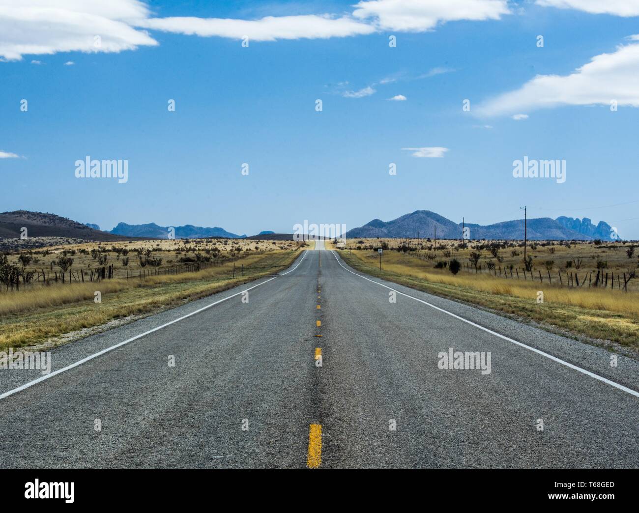 Texas autobahn 118 -Fotos und -Bildmaterial in hoher Auflösung – Alamy