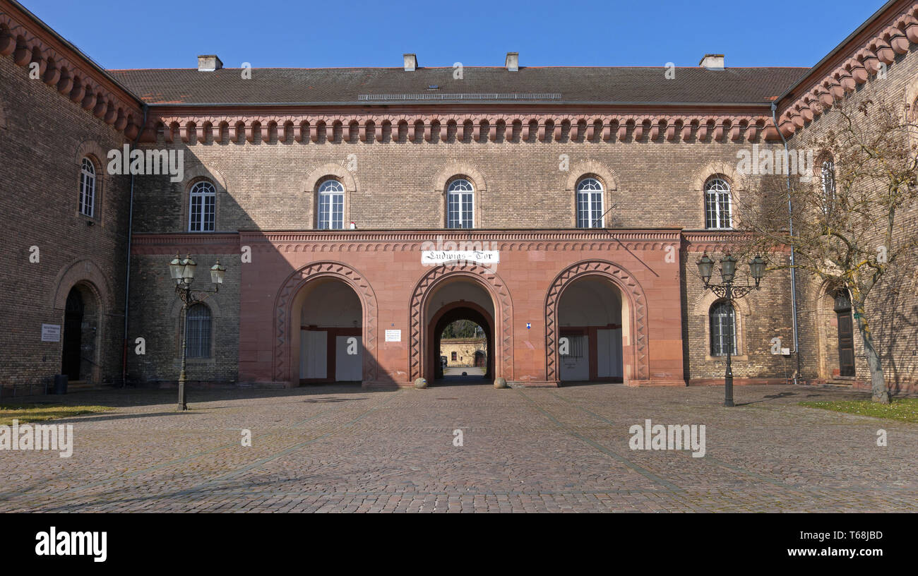 Festung germersheim -Fotos und -Bildmaterial in hoher Auflösung – Alamy