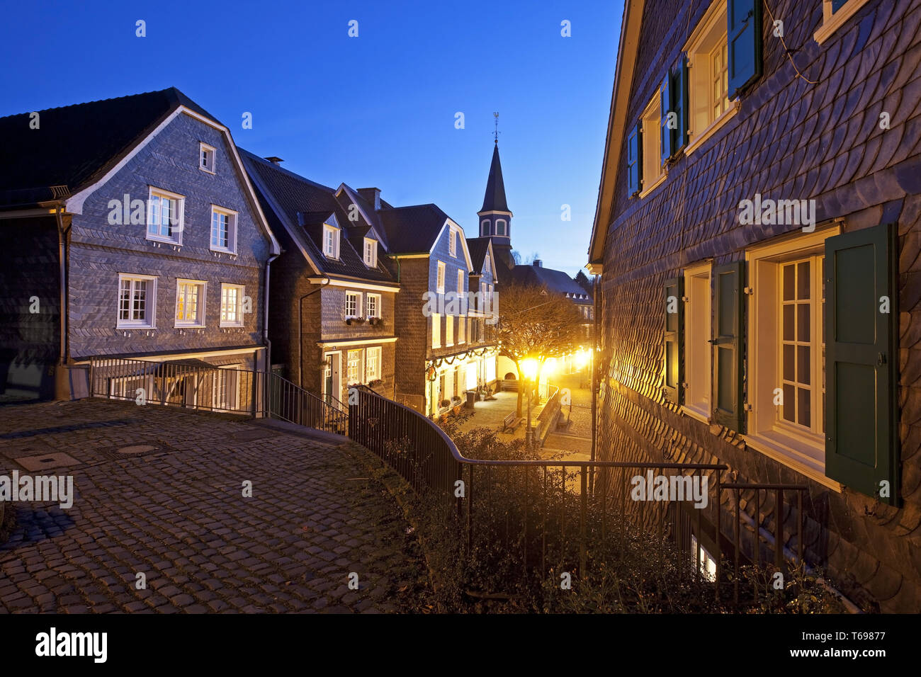 Altstadt und der Evangelischen Kirche von gräfrath, Solingen, Nordrhein ...