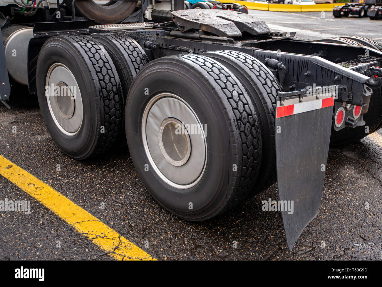 Radstand von Industrial Grade professional Big Rig Güterverkehr halb ...