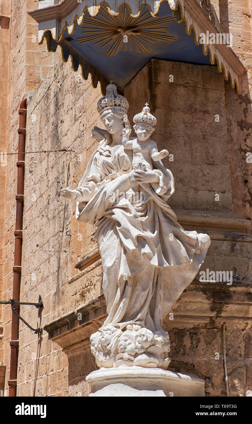Jungfrau Maria und Baby Jesus Stockfotos und -bilder Kaufen - Alamy