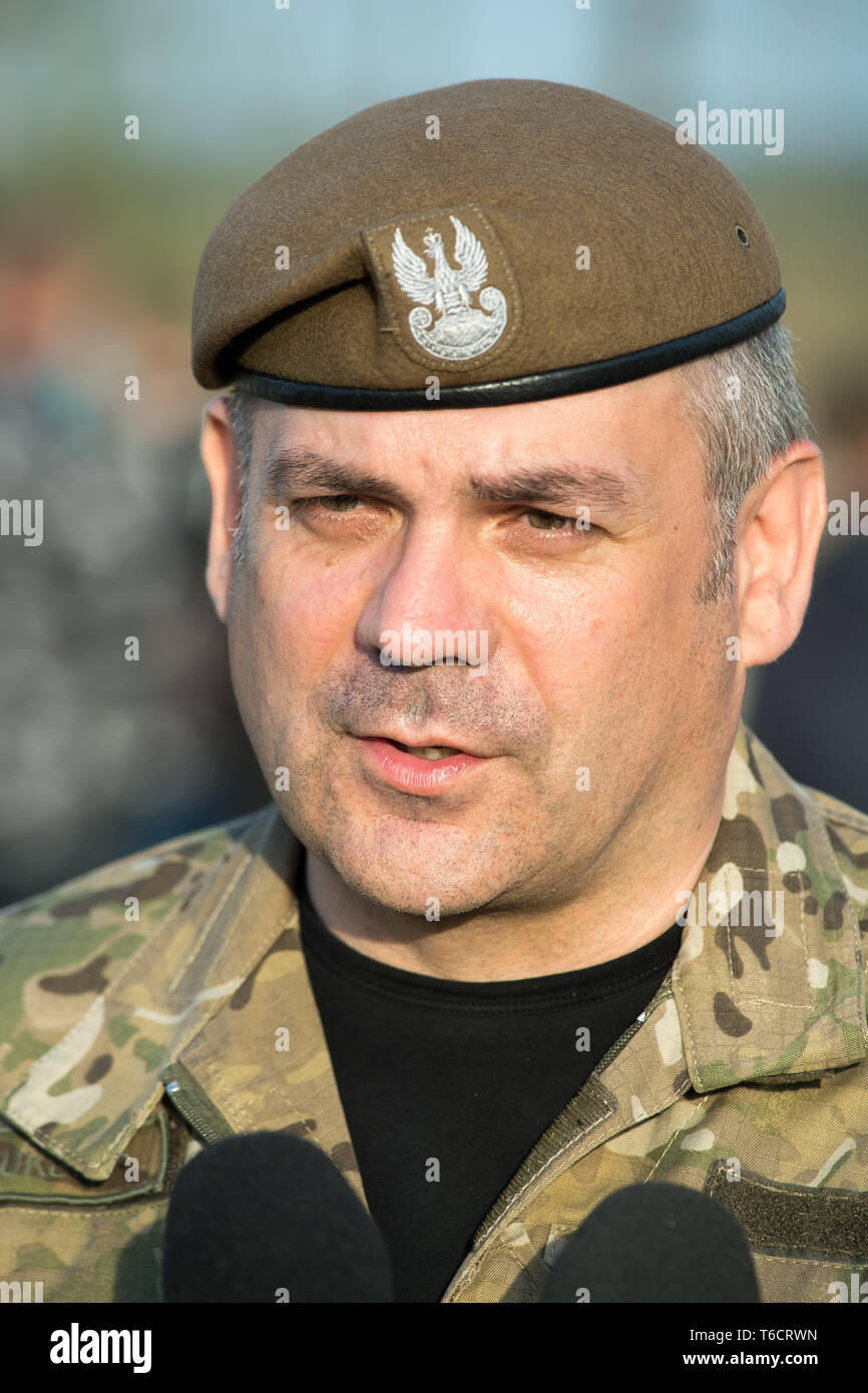 Major General Wieslaw Kukula, Kommandeur der Wojska Obrony ...